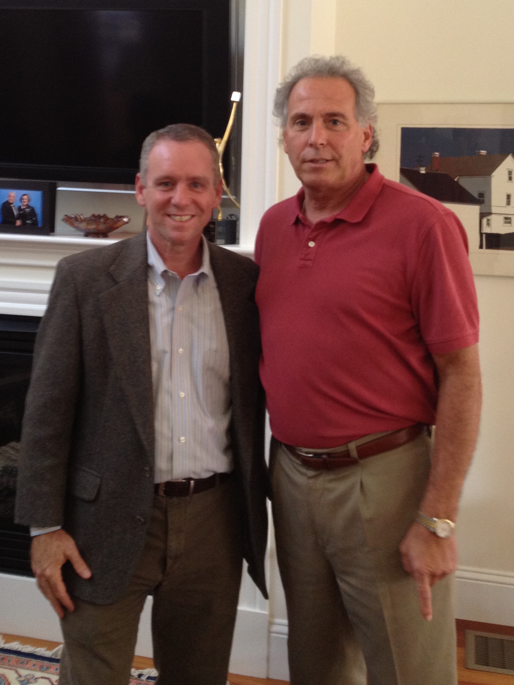 Fernandes endorses Roy in State Rep race